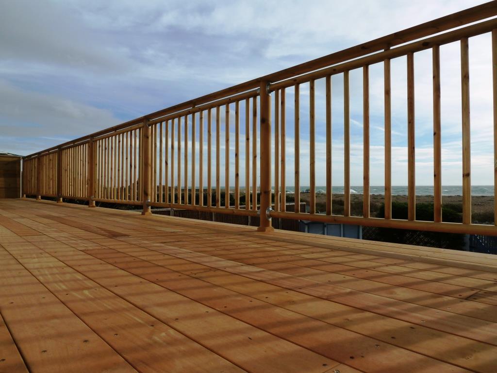 Seafront decking balcony in Garapa hardwood, Shoreham (2) – Arbworx